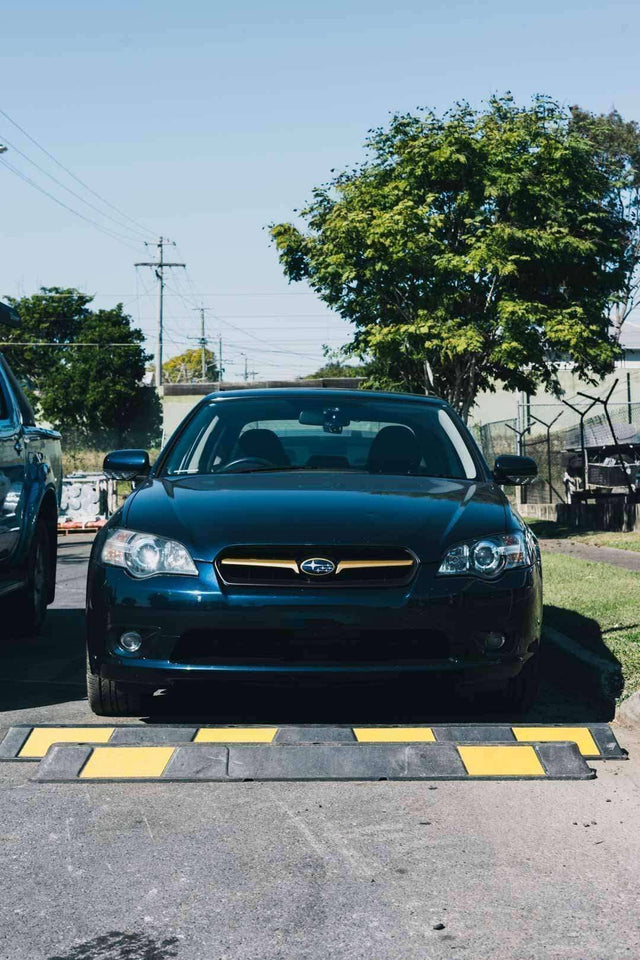 Premium Rubber Wheel Stop | 3 Years Warranty – TKO Bollards